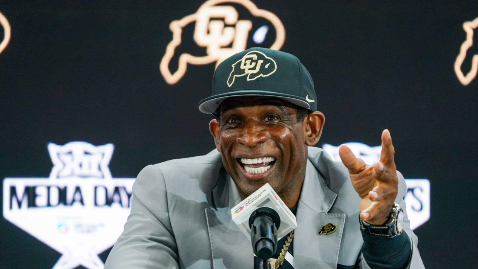 Deion Sanders Sends Strong Message on Ex-NFL Quarterback Joining ...