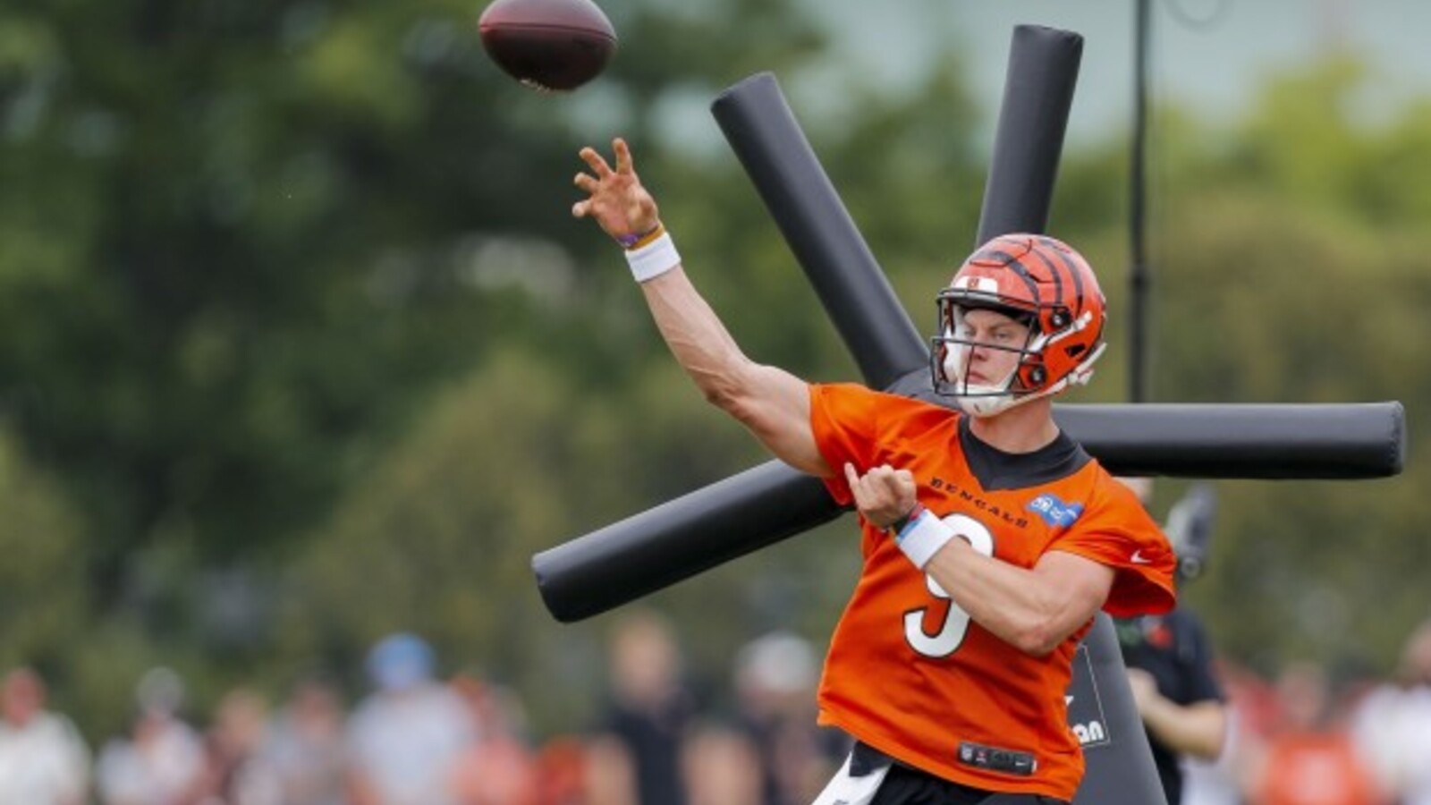 Zac Taylor Shares Latest on Joe Burrow Following Pregame Workout ...