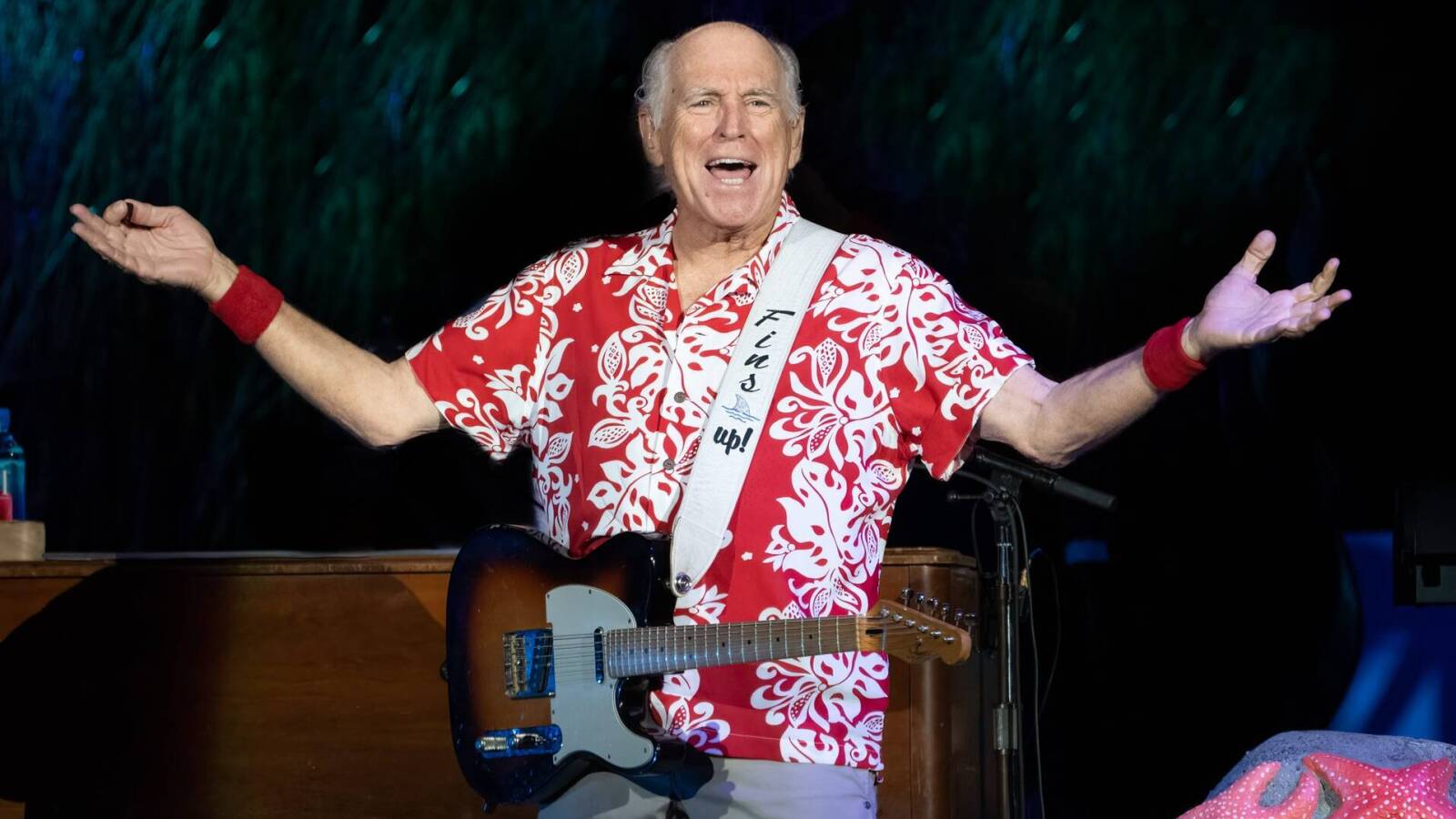 Remembering when Jimmy Buffett was kicked out of a Miami Heat game ...