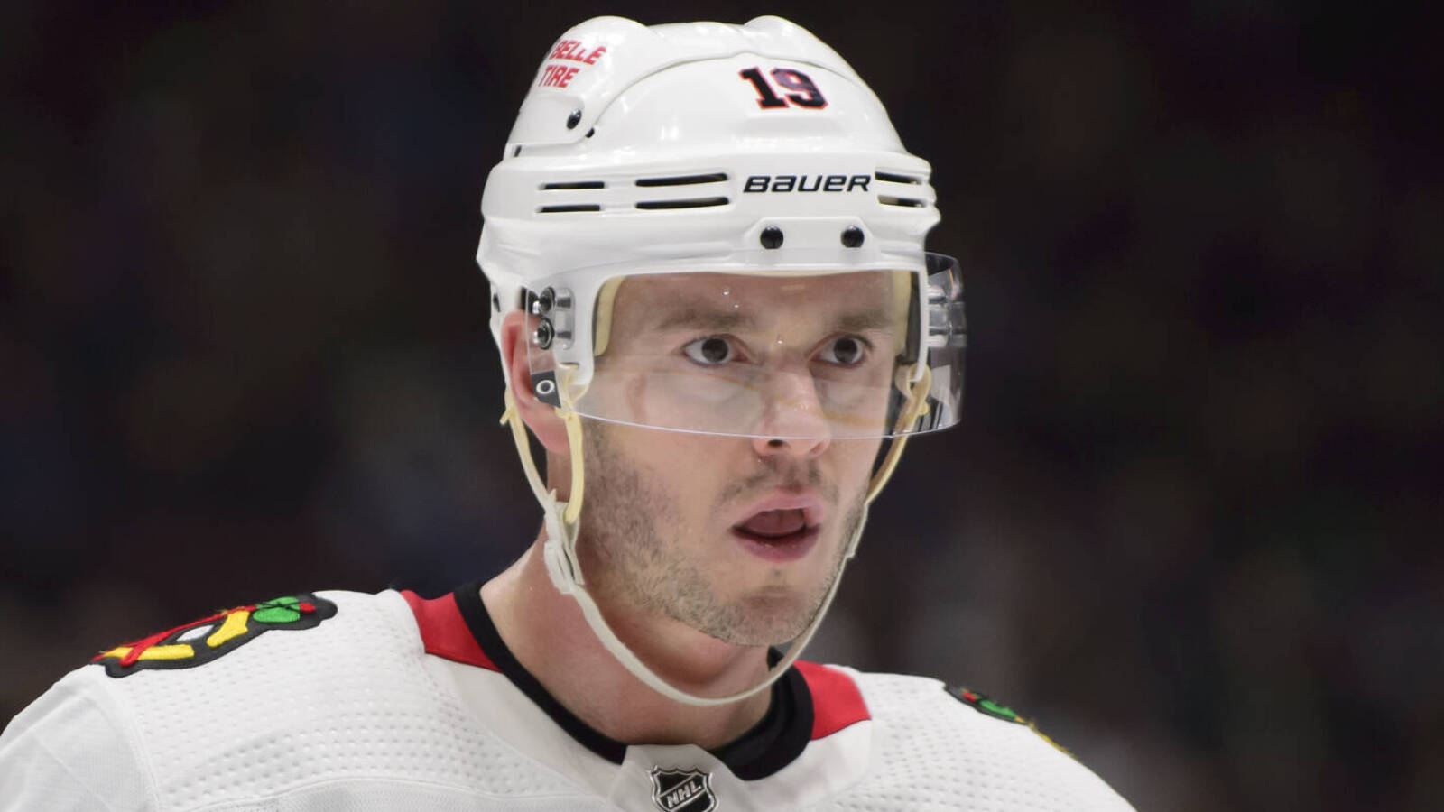 Blackhawks unlikely to trade Jonathan Toews due to long COVID | Yardbarker