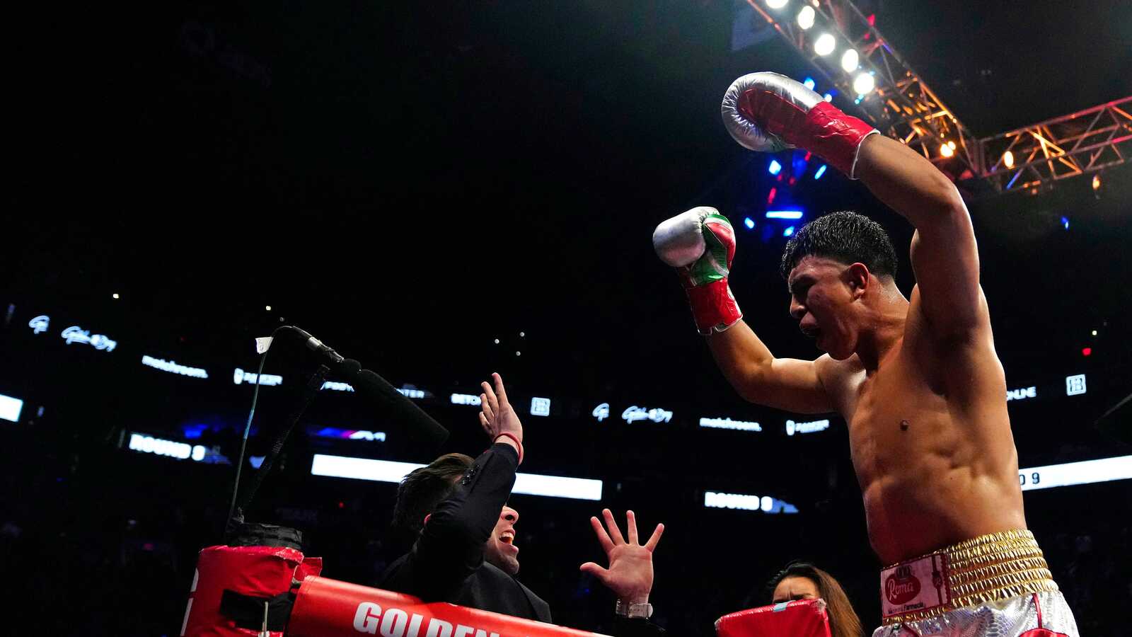 Jaime Munguia vs. Bruno Surace: Weigh-In Results & Odds | Yardbarker