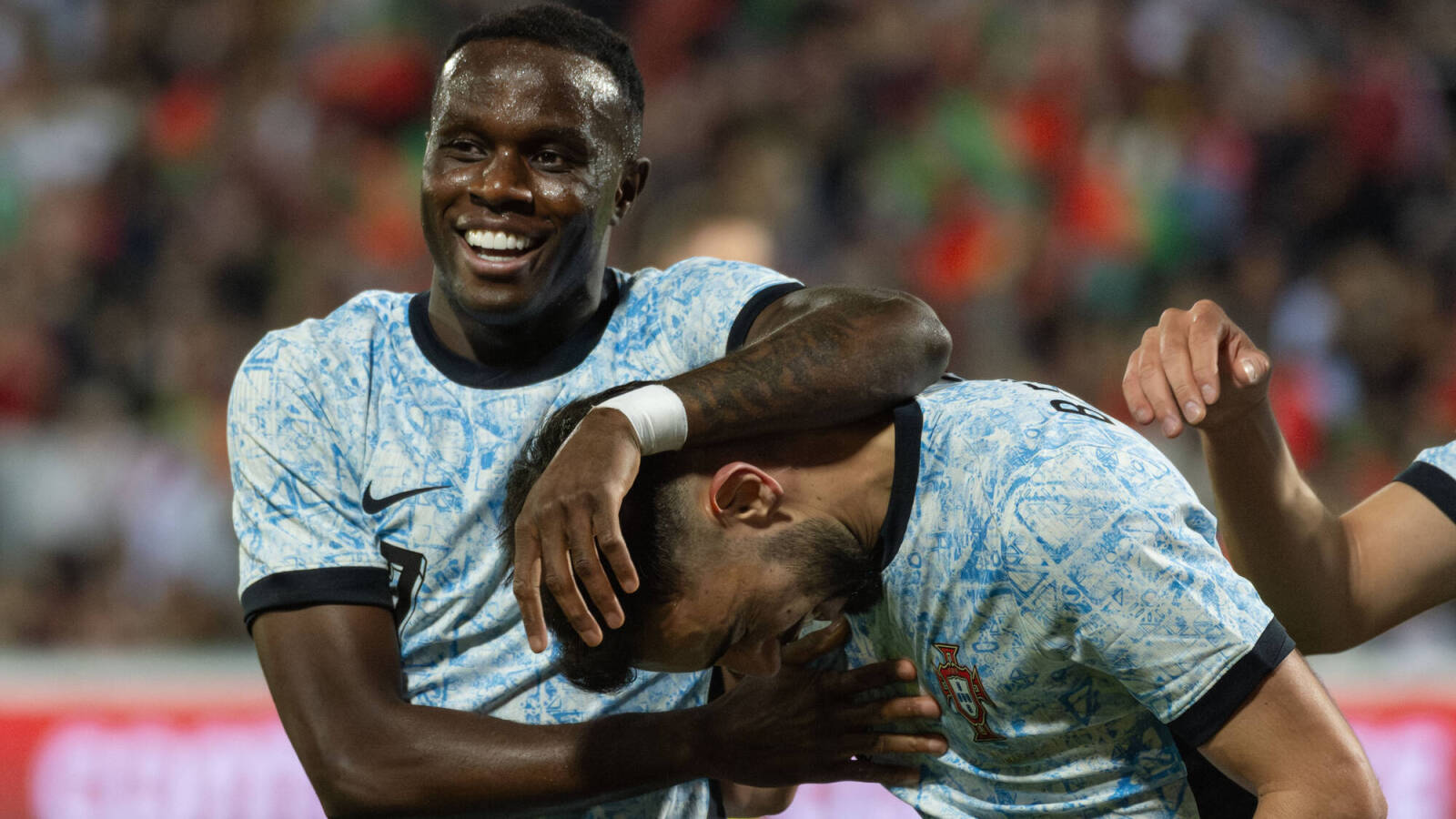 Two vital United and Liverpool stars walk suspension tightropes heading ...