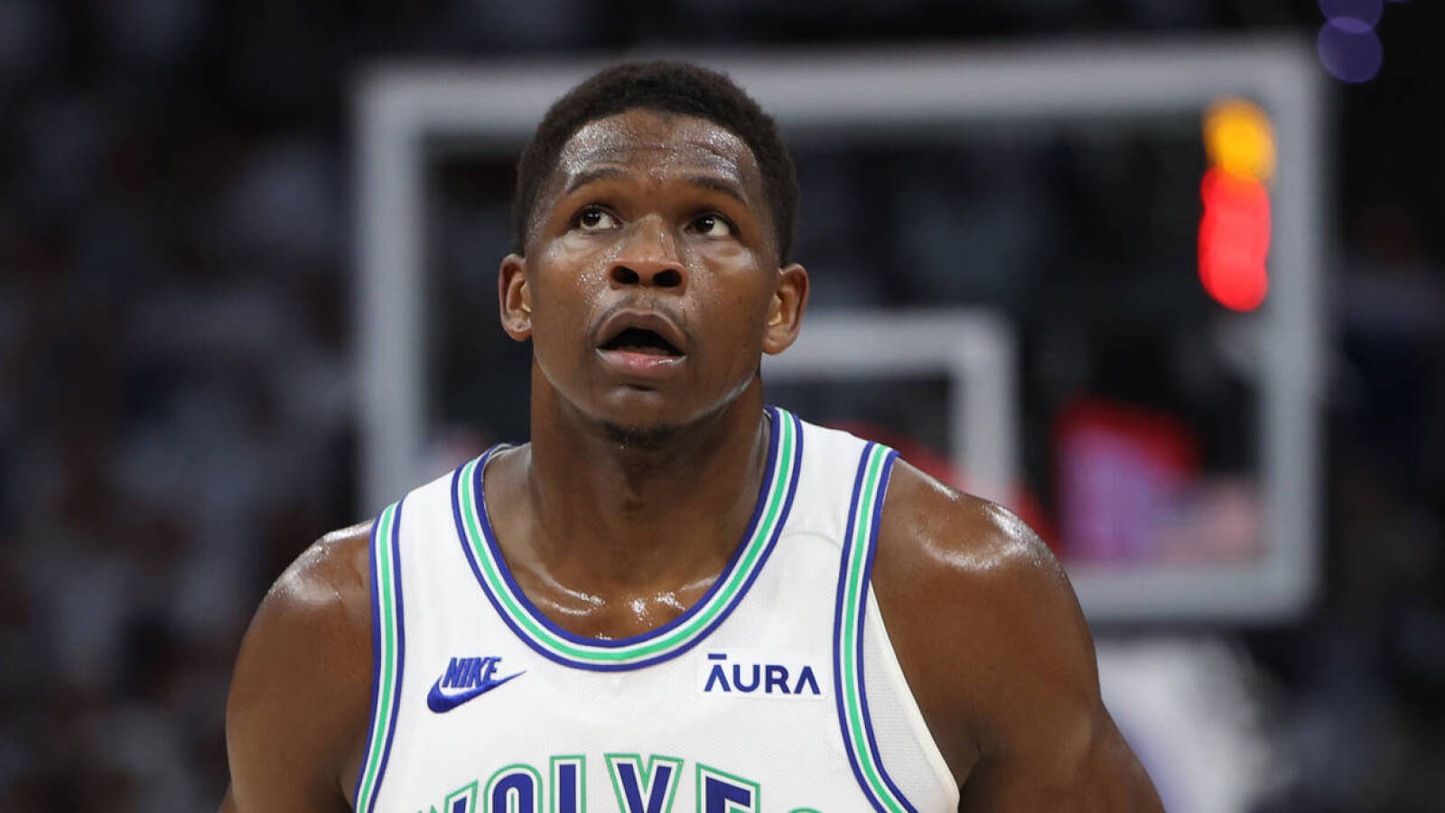 Two Young Stars Get Hefty Bonuses For Making All Nba Teams Yardbarker