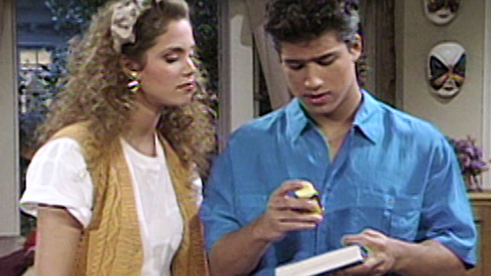The 25 most memorable moments from 'Saved by the Bell' | Yardbarker