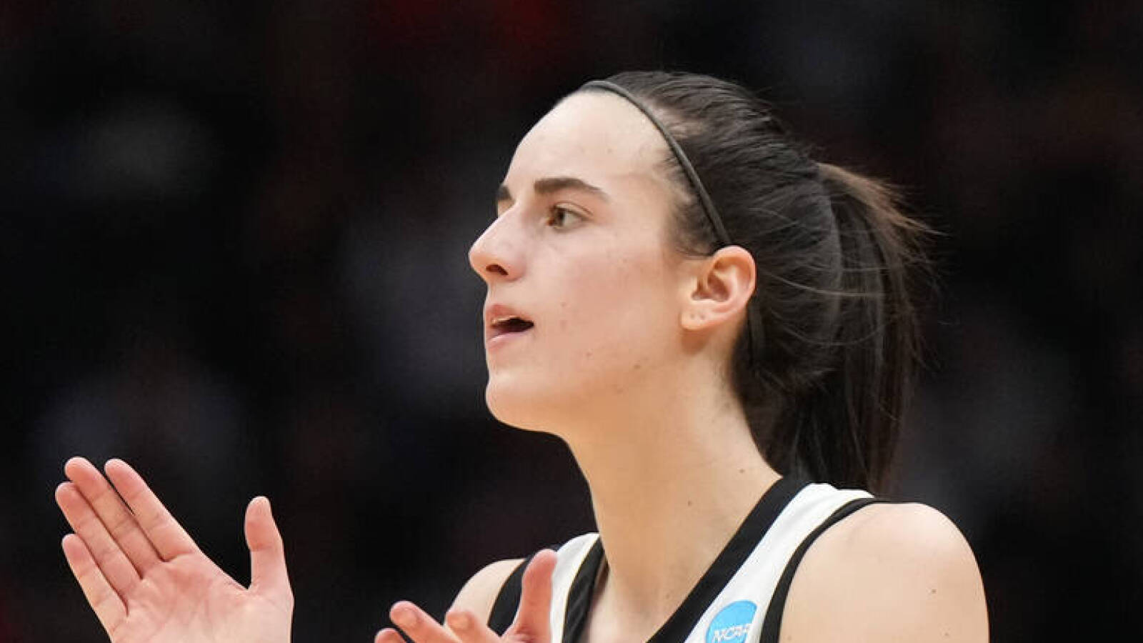 NBA legend praises Iowa's Clark with bold claim | Yardbarker