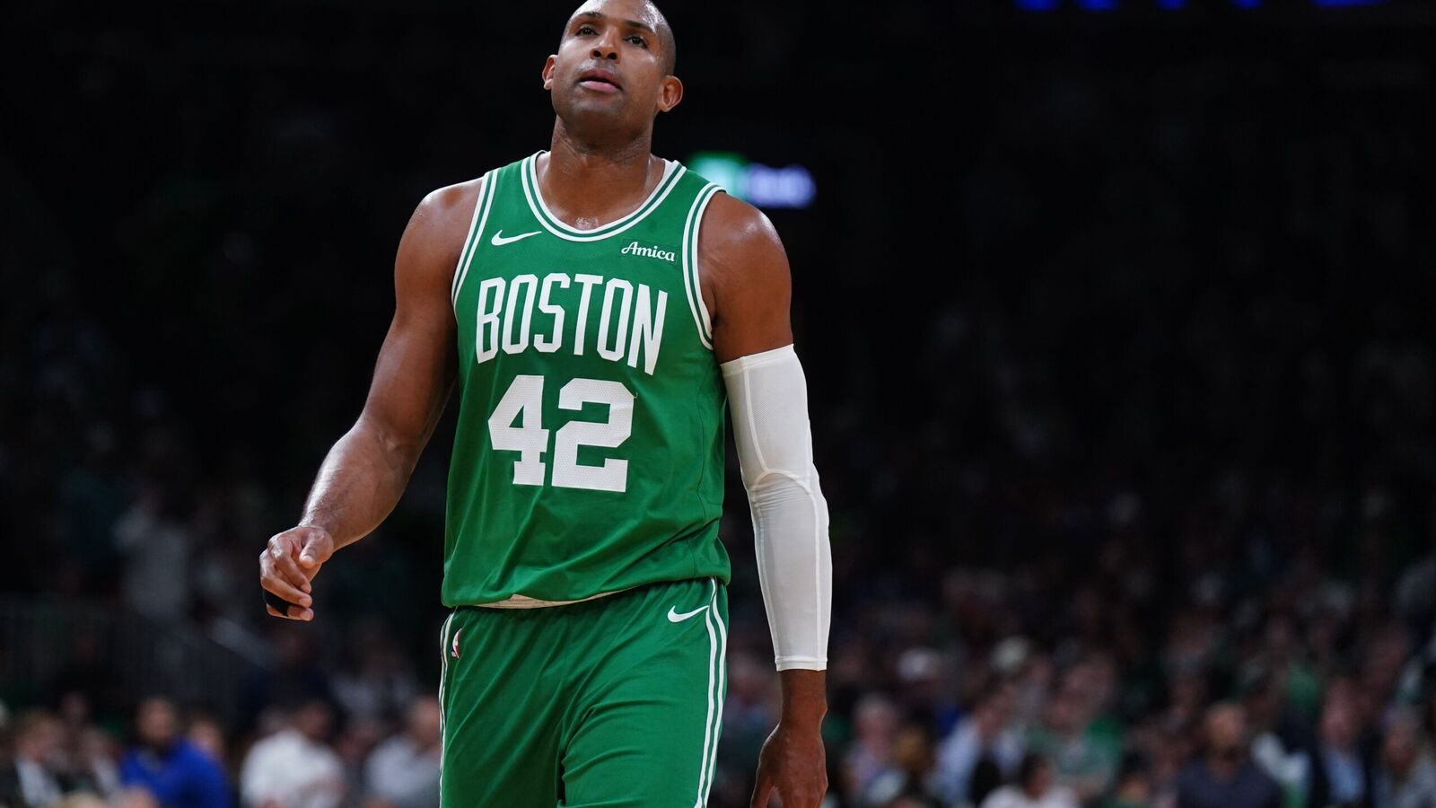 Warriors on verge of adding two key rotation pieces | Yardbarker