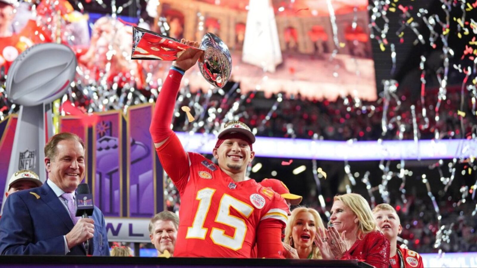 Patrick Mahomes’ Chiefs to Get Louder $3B Stadium in 2031 After ...