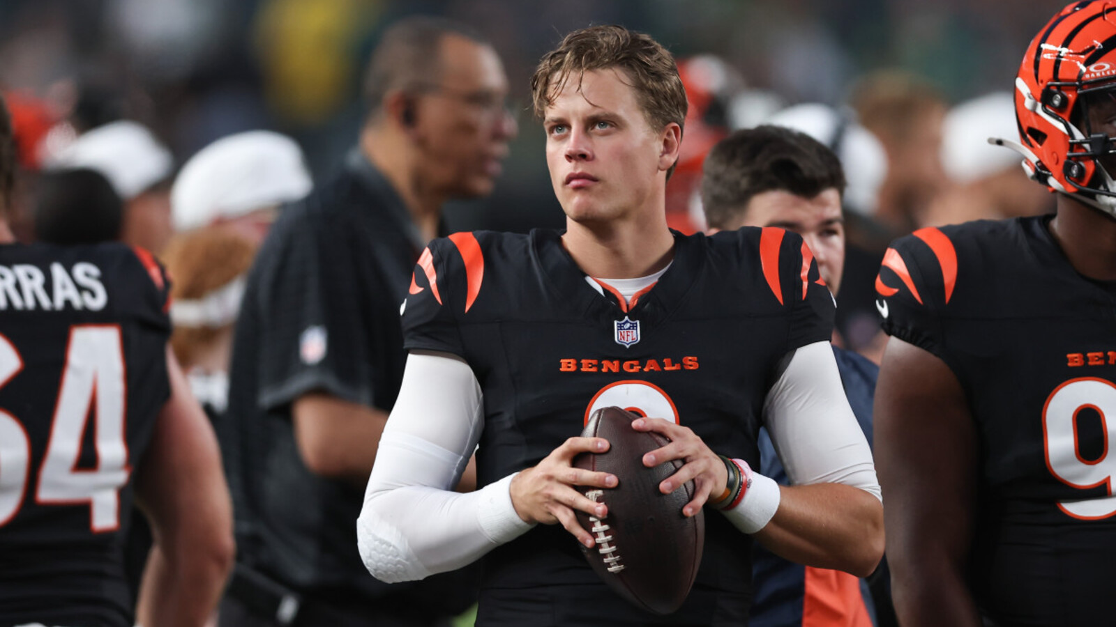 Joe Burrow’s Message to Joe Flacco Resurfaces After Bengals Trade ...