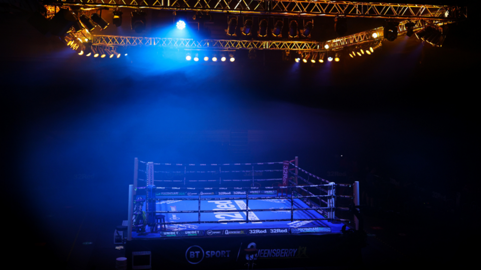 You Have To See The Moment A Boxer Sent His Opponent Flying Out Of The ...