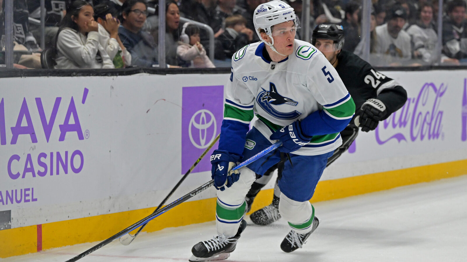 3 Canucks Stars of the Week: Tom Willander makes his NHL case | Yardbarker