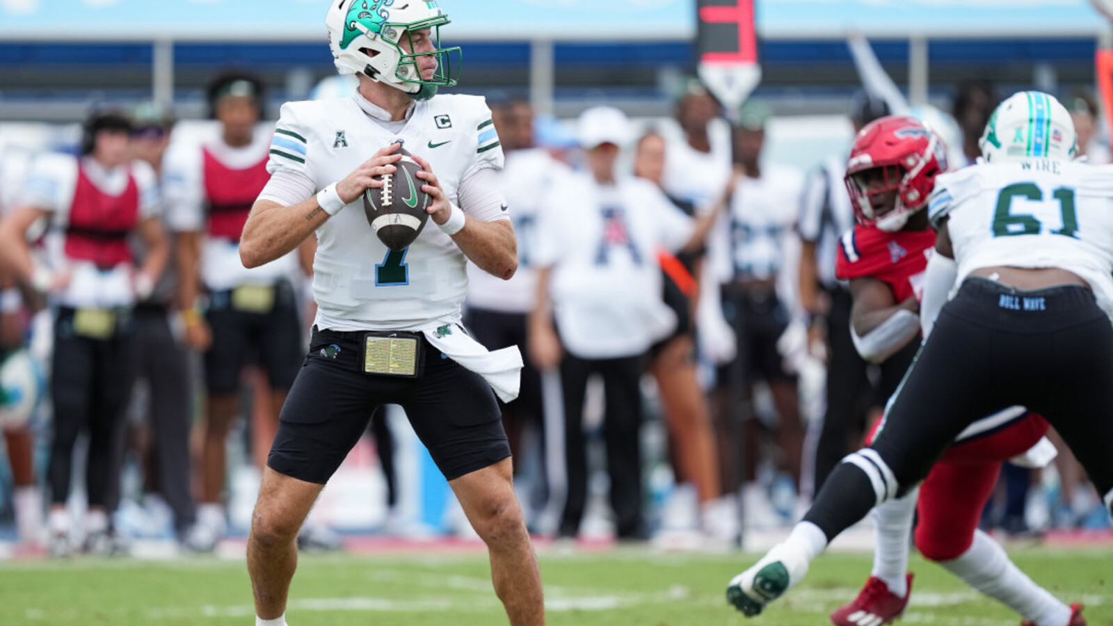 Small school QB has a chance to steal the show in Mobile | Yardbarker
