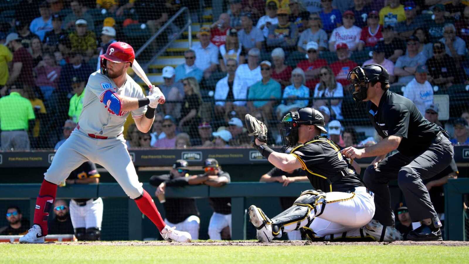 Infamous scorebug returns during Pirates-Phillies game | Yardbarker