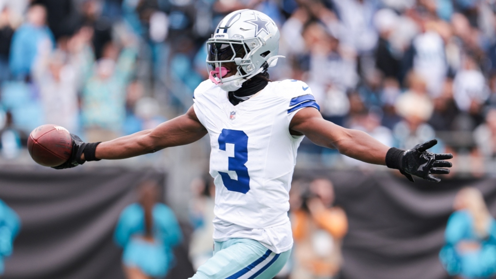 Jerry Jones gives alarming response when asked about George Pickens ...