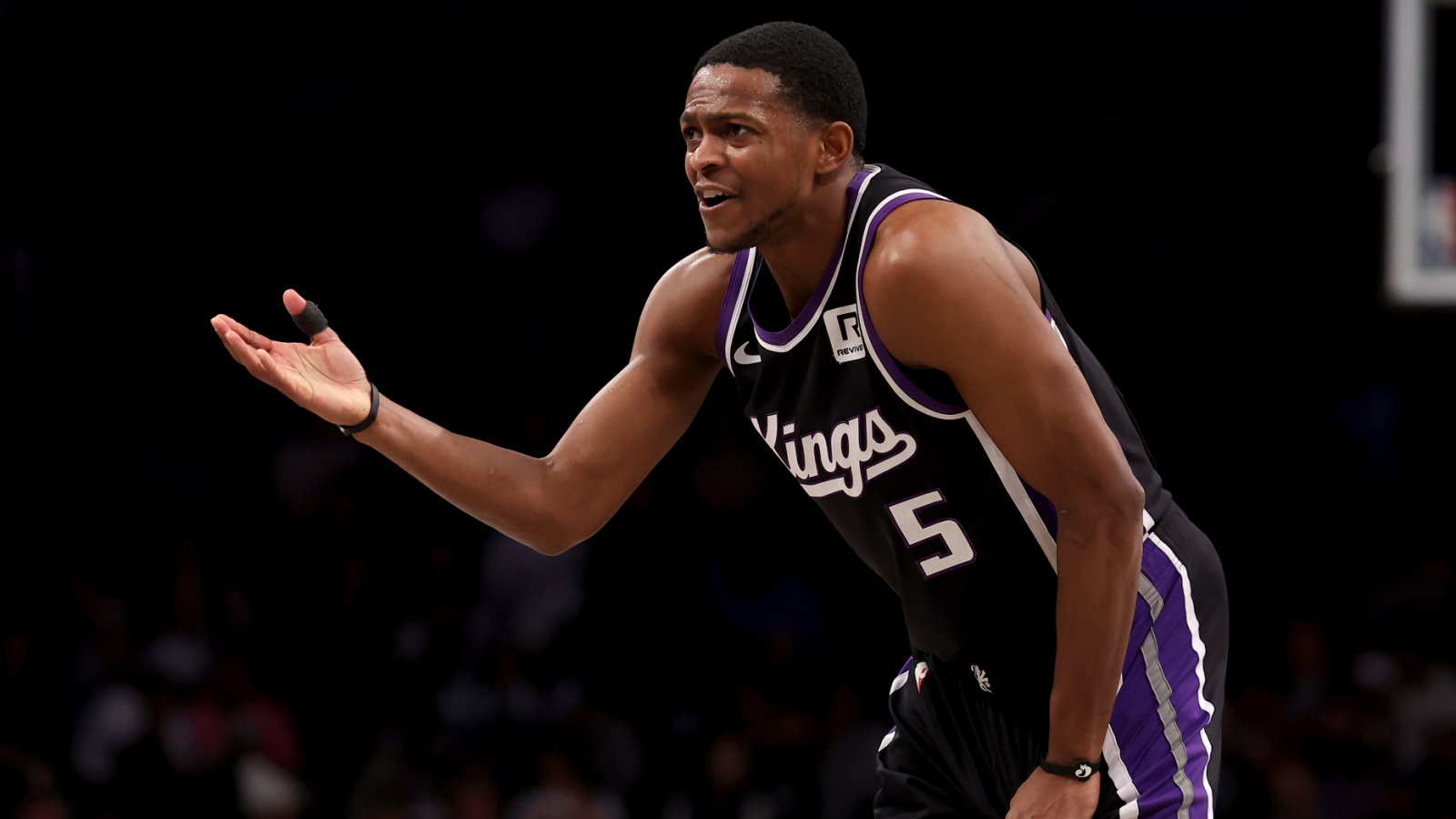 How the Spurs turned two DeMar DeRozan deals into De'Aaron Fox | Yardbarker