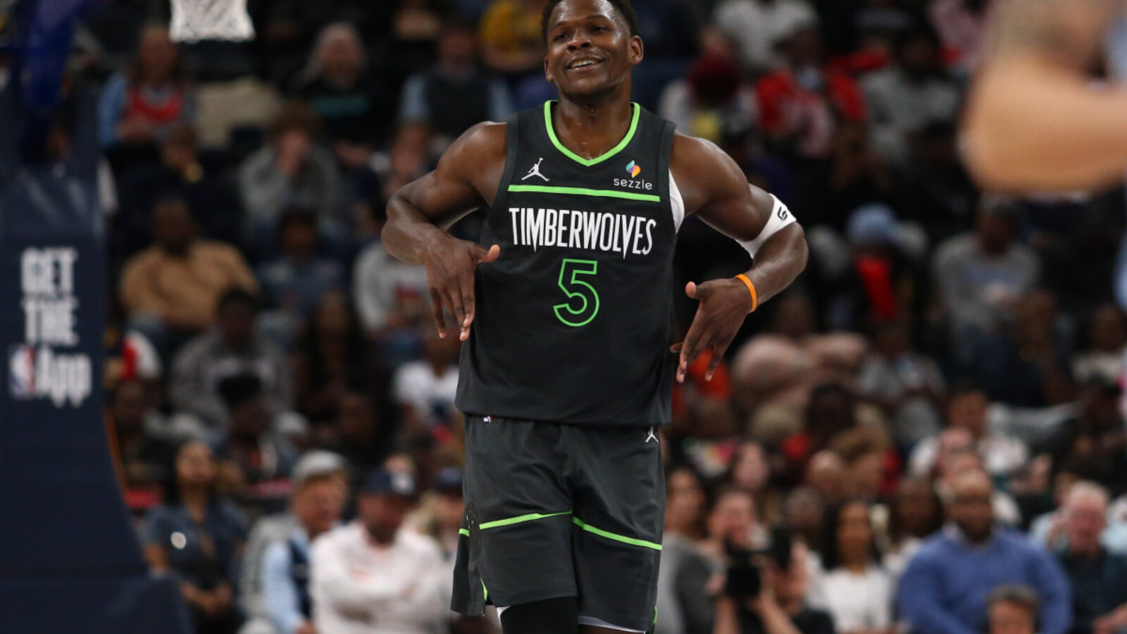 Anthony Edwards' Message 'To All the Girls' Goes Viral After Huge ...