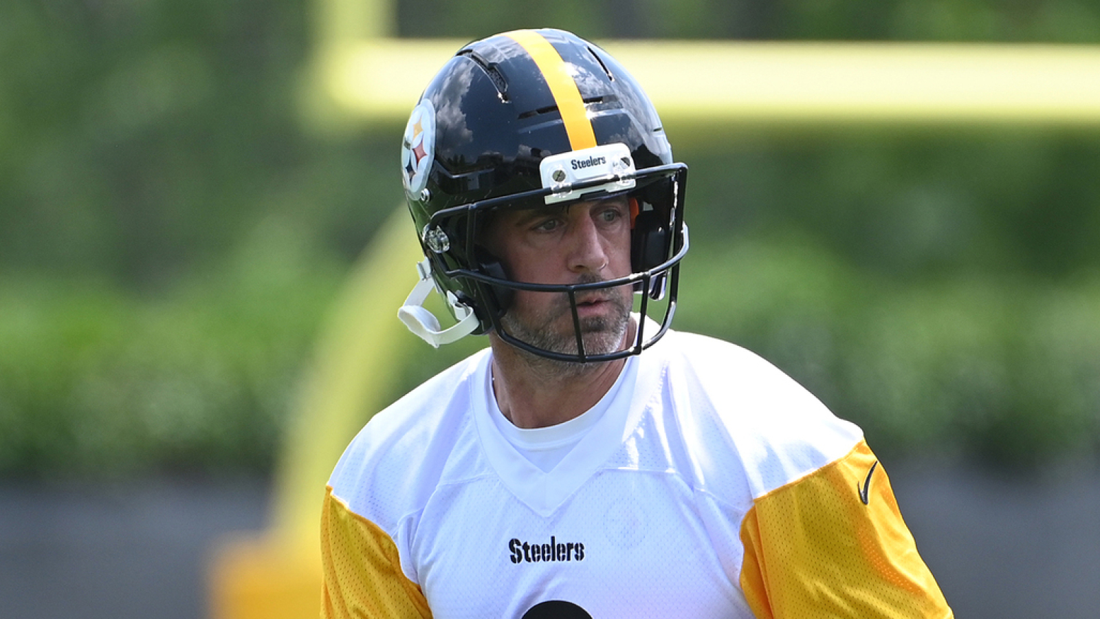Steelers' Zach Azzanni Sounds Off On Aaron Rodgers Being Harsh Towards His Receivers | Yardbarker
