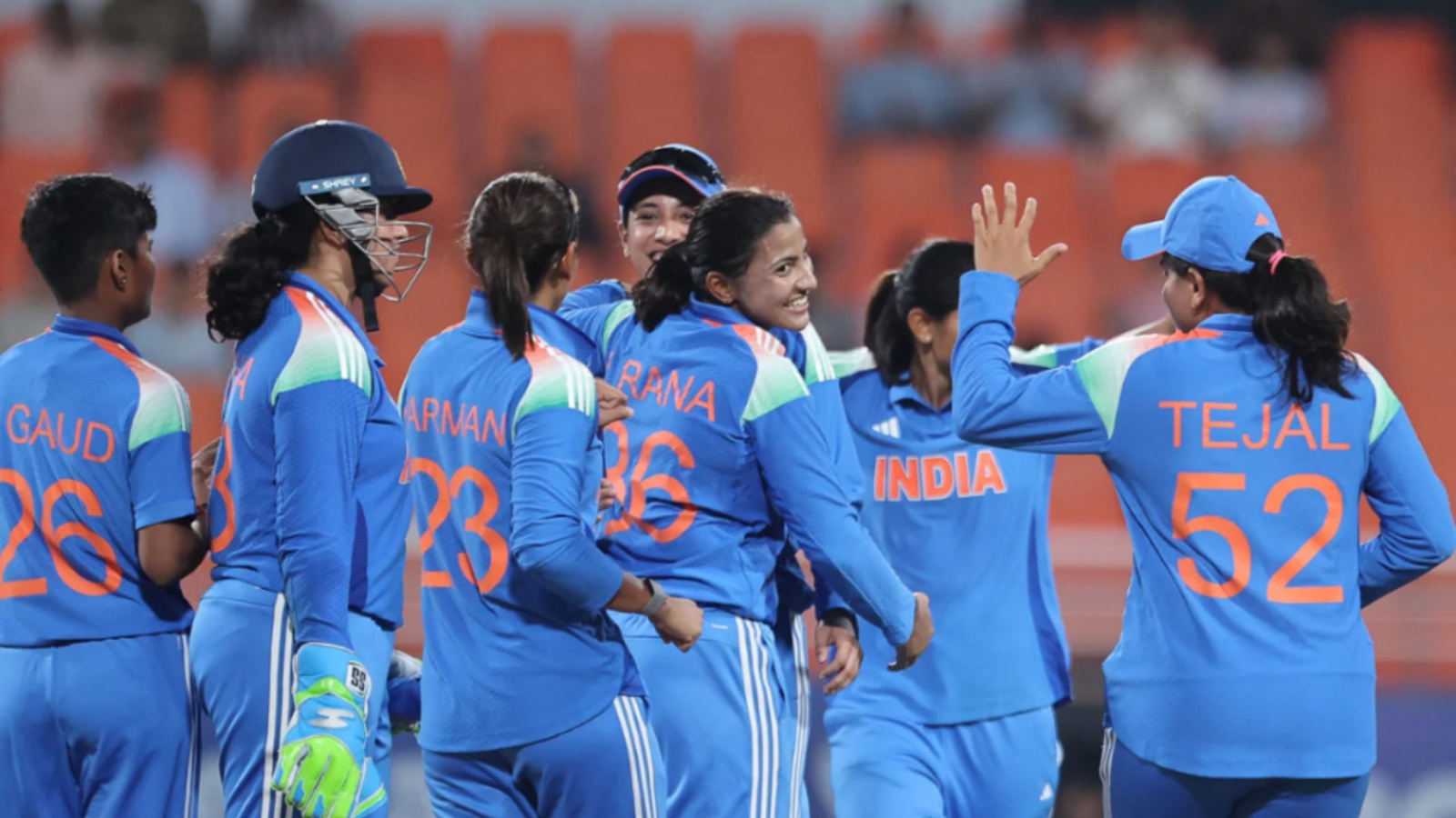 'Cheer for women's team as much as men's team' - Akshay Kumar rallies ...