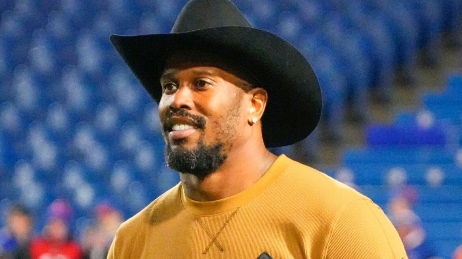 NFL Star Von Miller Makes Super Bowl Prediction | Yardbarker