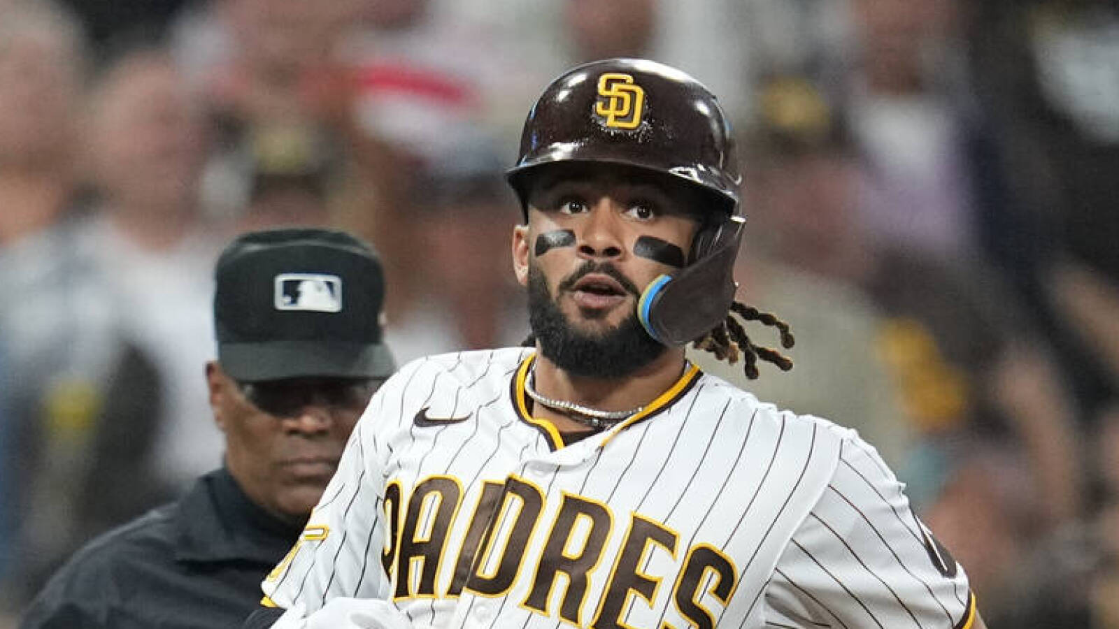 Watch: Padres' Tatis Jr. steals home without a throw | Yardbarker