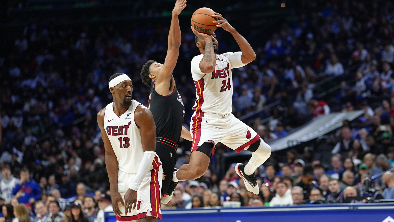 Miami Heat Beat The Philadelphia 76ers In Tight 127-117 Win | Yardbarker
