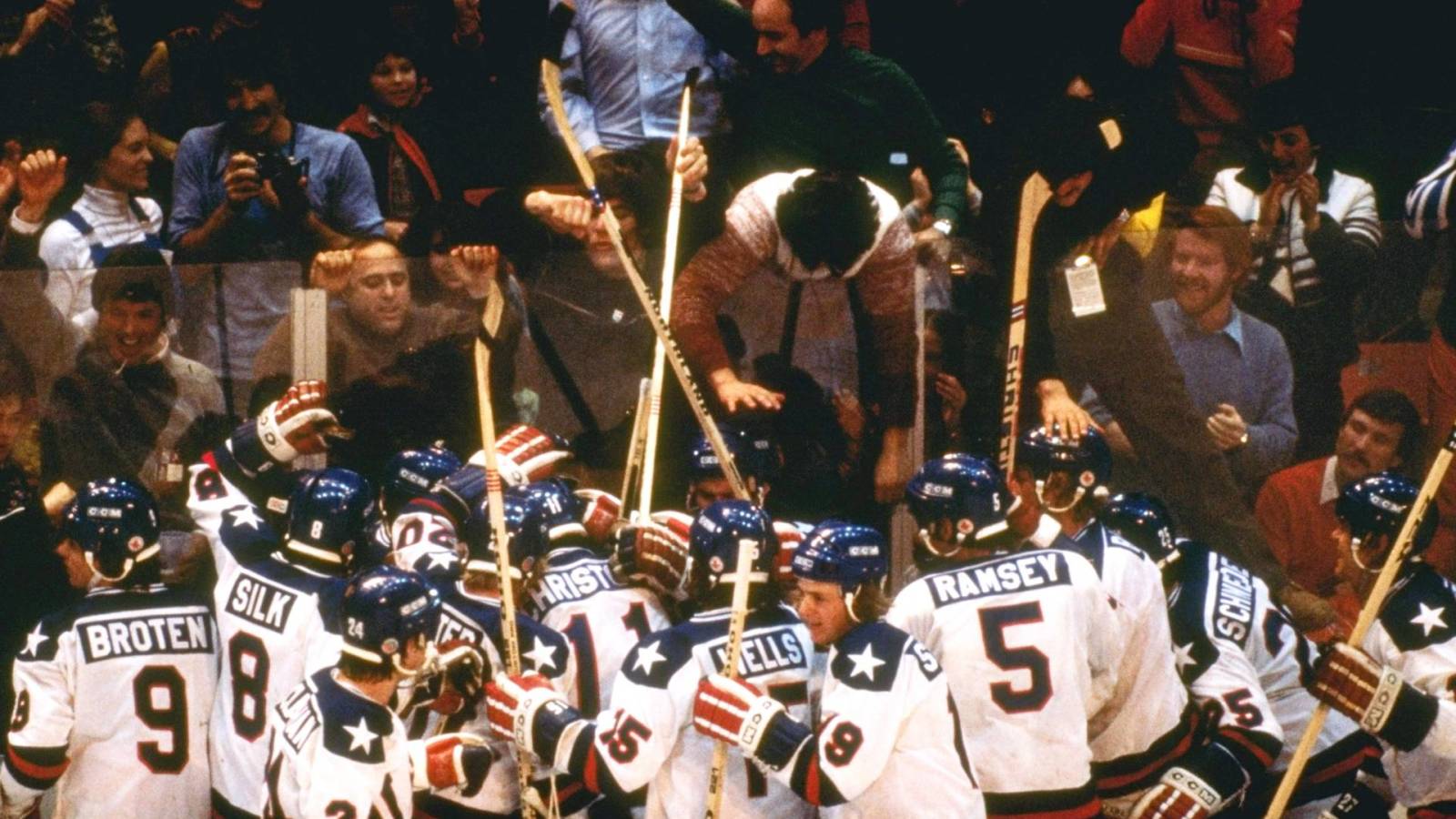 The 25 most famous play calls by sports announcers | Yardbarker