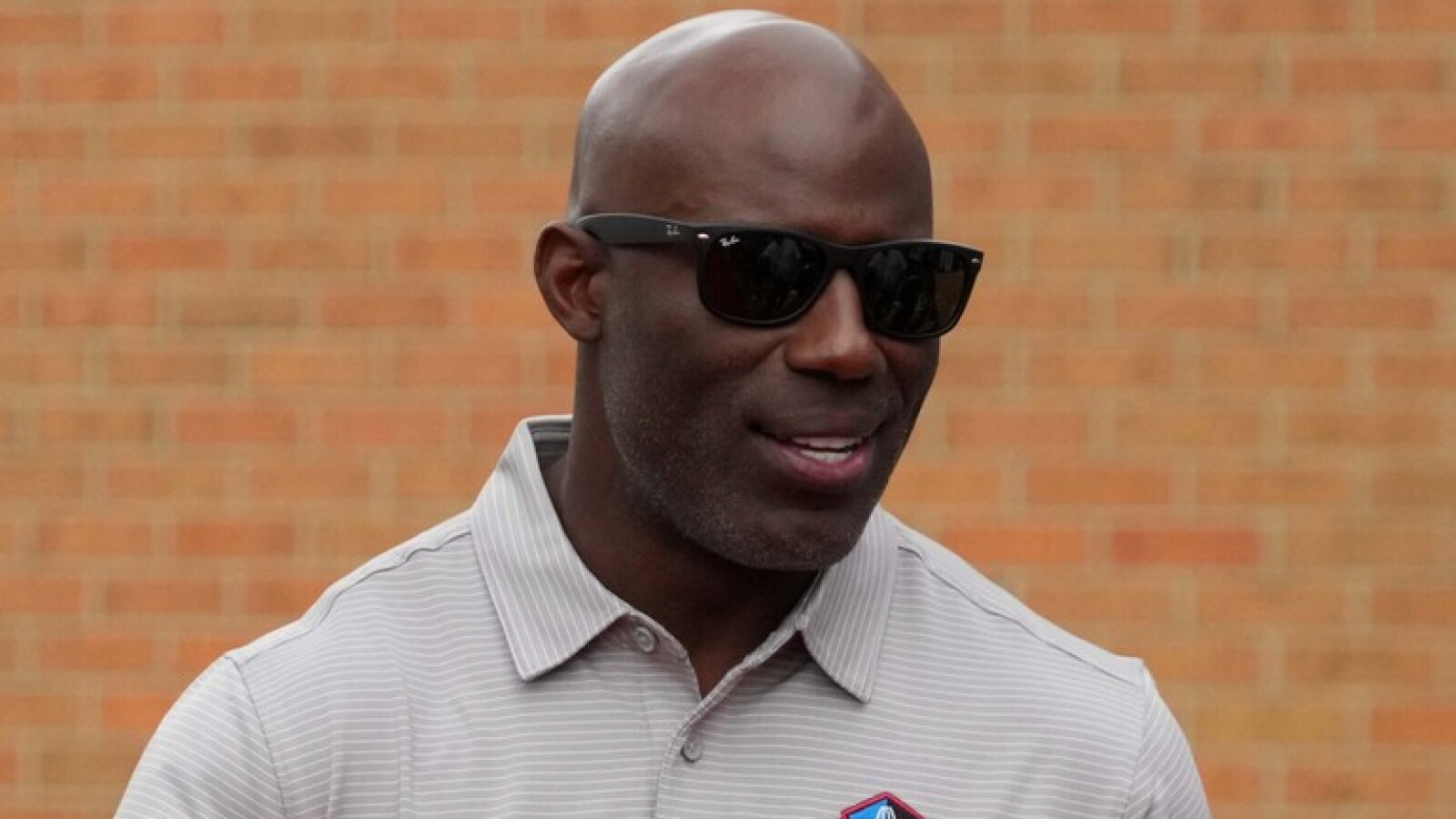 Terrell Davis Recounts Horrifying Treatment Aboard Airline | Yardbarker