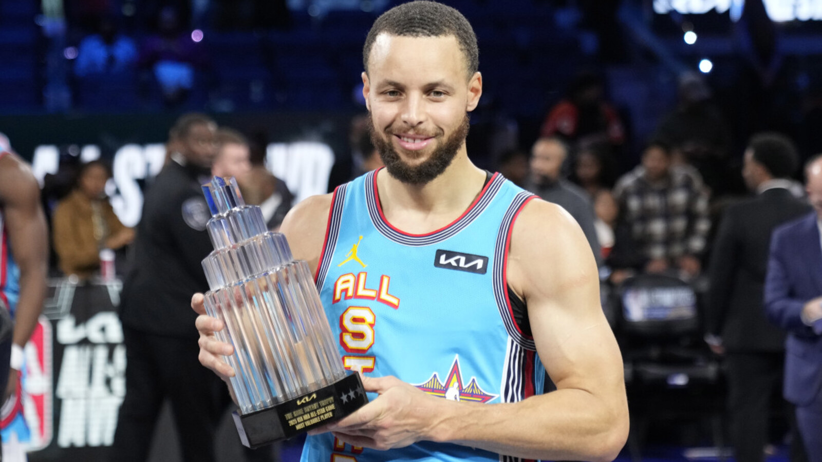 Steph Curry’s Message After All-Star Game Halfcourt Shot Revealed ...