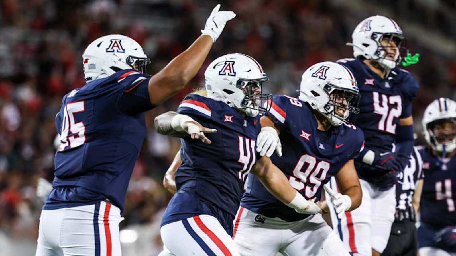Gonzales, Wade, Salave’a Review Win Ahead of Kansas Game | Yardbarker