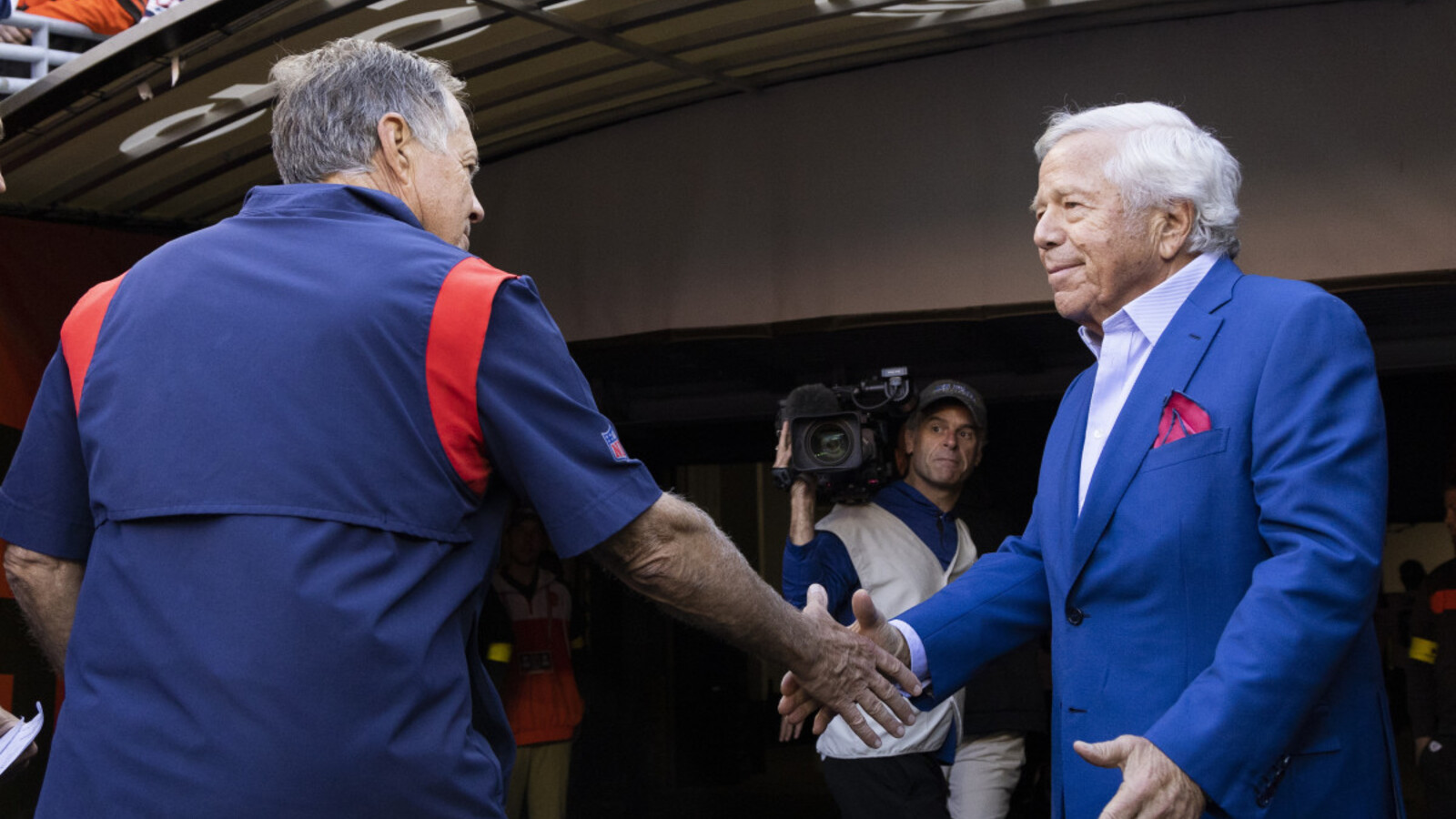Patriots' Bill Belichick shrugs off questions about job security ...