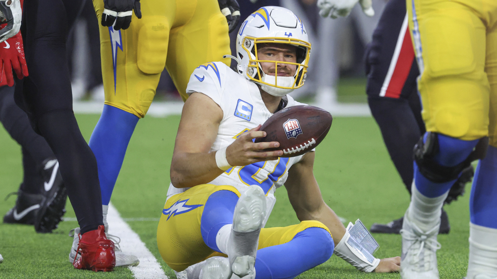 Jim Harbaugh backs Justin Herbert after playoff flop | Yardbarker