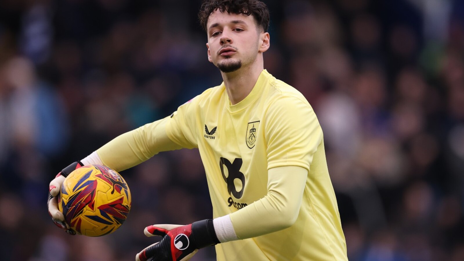 Man United make enquiry for Newcastle target with 'absolutely humongous ...
