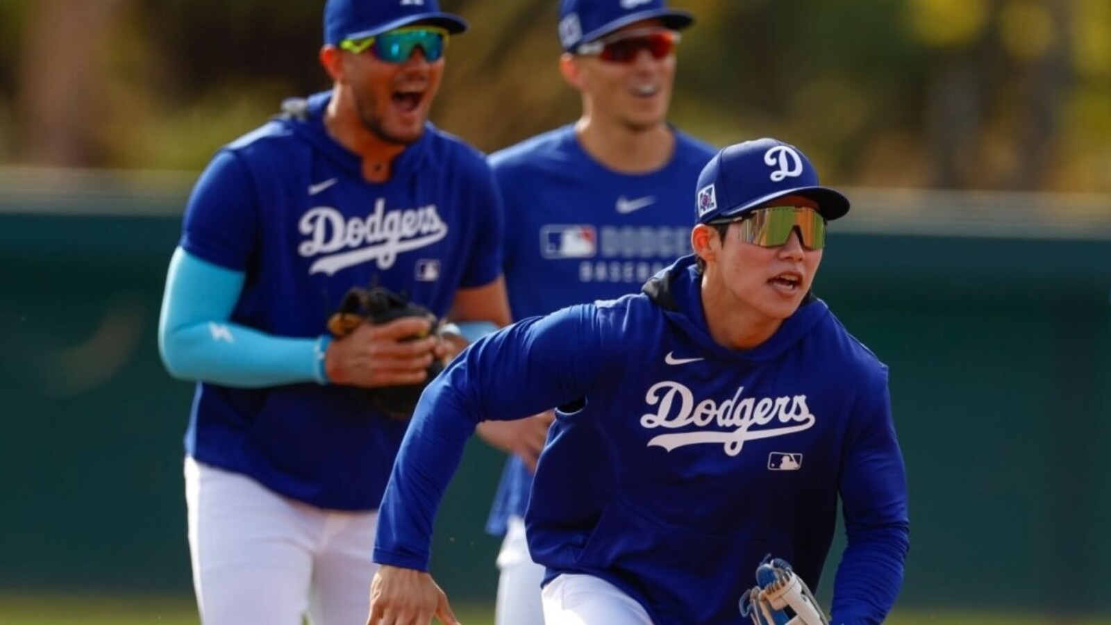 Mookie Betts Taking Active Role In Hyeseong Kim Getting Comfortable With Dodgers | Yardbarker