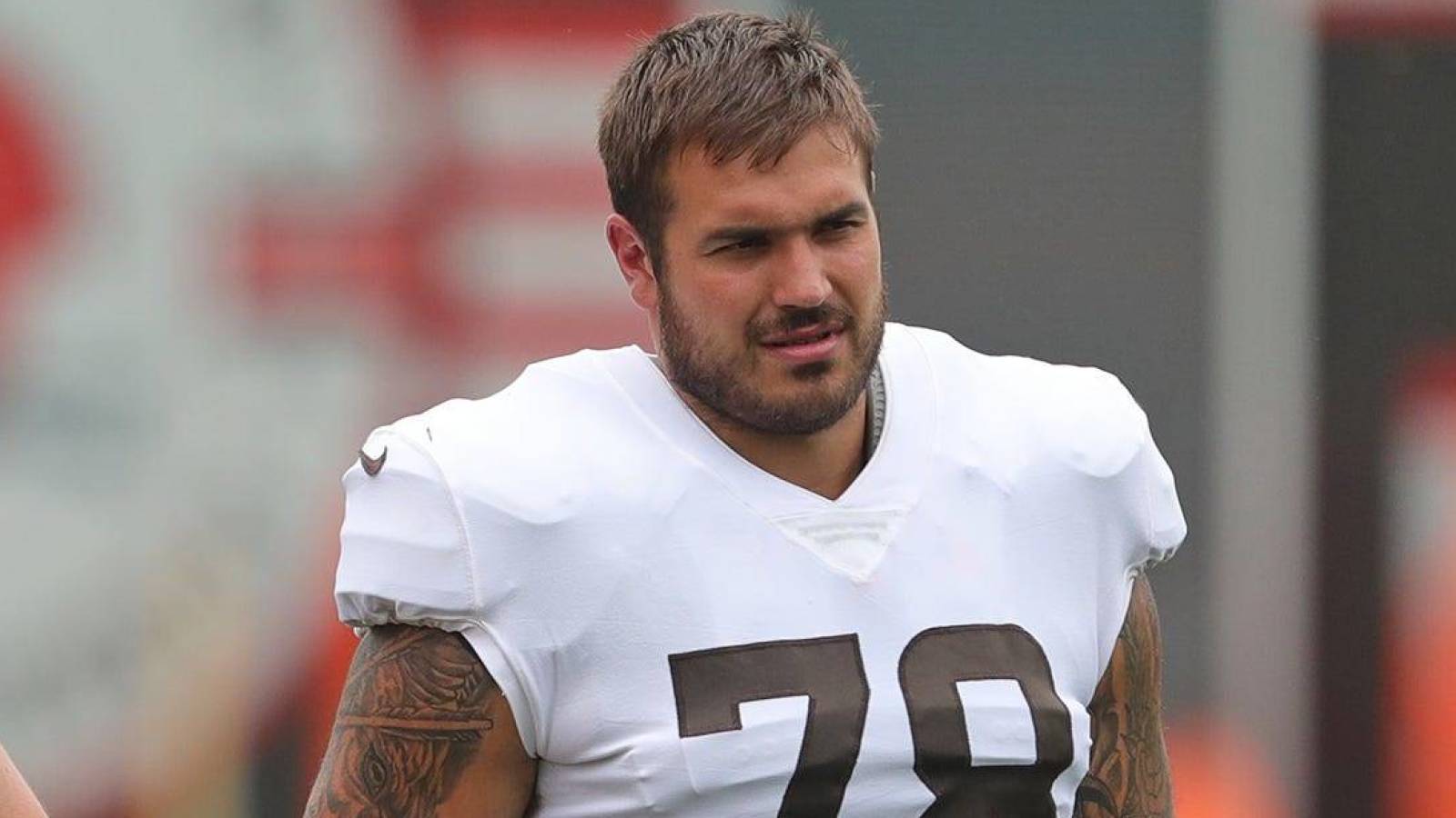 Jack Conklin out for season with torn patellar tendon | Yardbarker