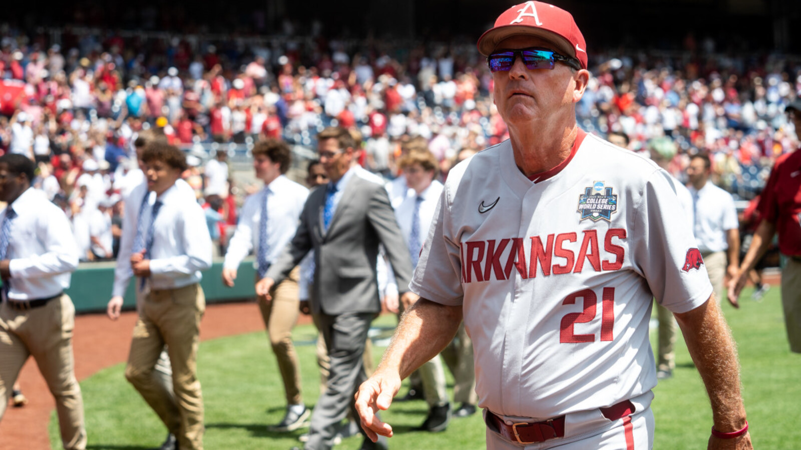Dave Van Horn Earns 1,500th Career Win as Arkansas Baseball Dominates ...
