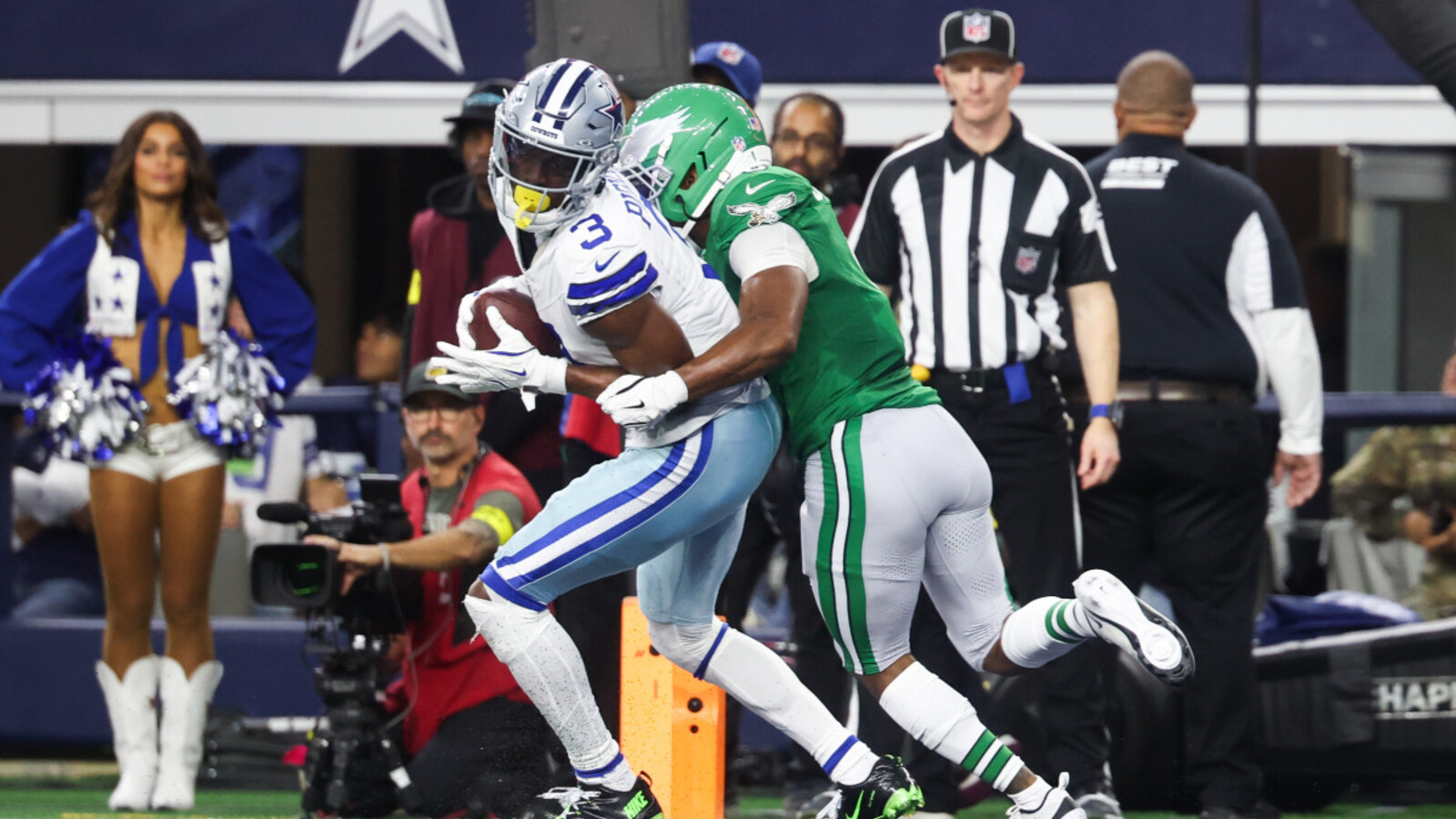 Eagles' trade deadline addition made brutal mistake that led to ...