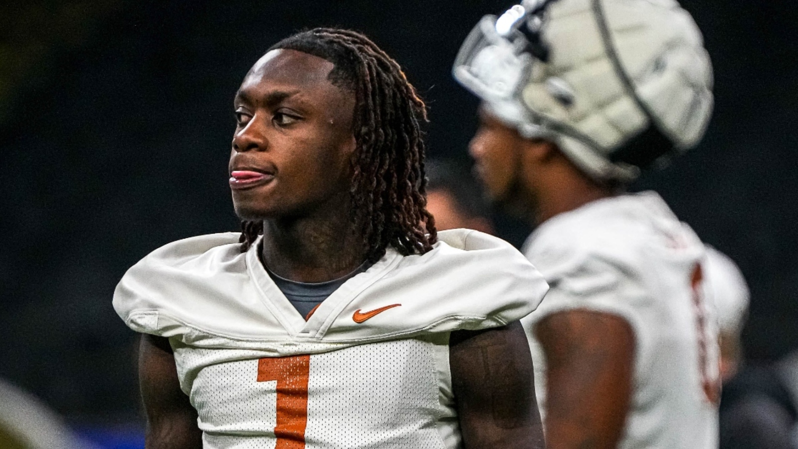 Chiefs rookie Xavier Worthy proposes to track star Tia Jones before ...