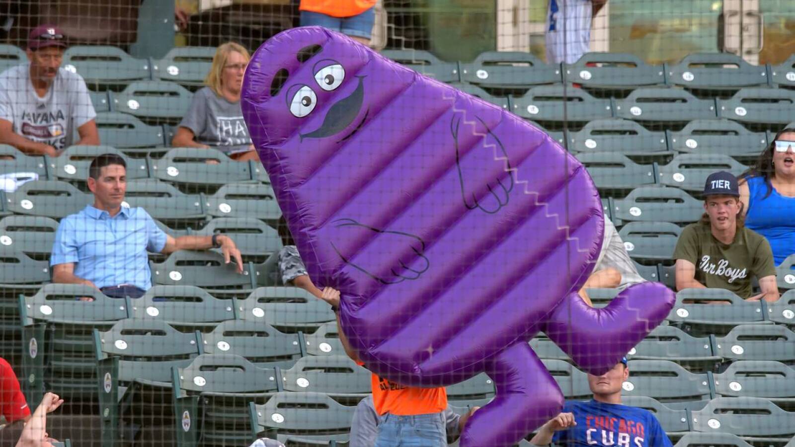 Watch: Mets make an ironic choice to throw out first pitch | Yardbarker