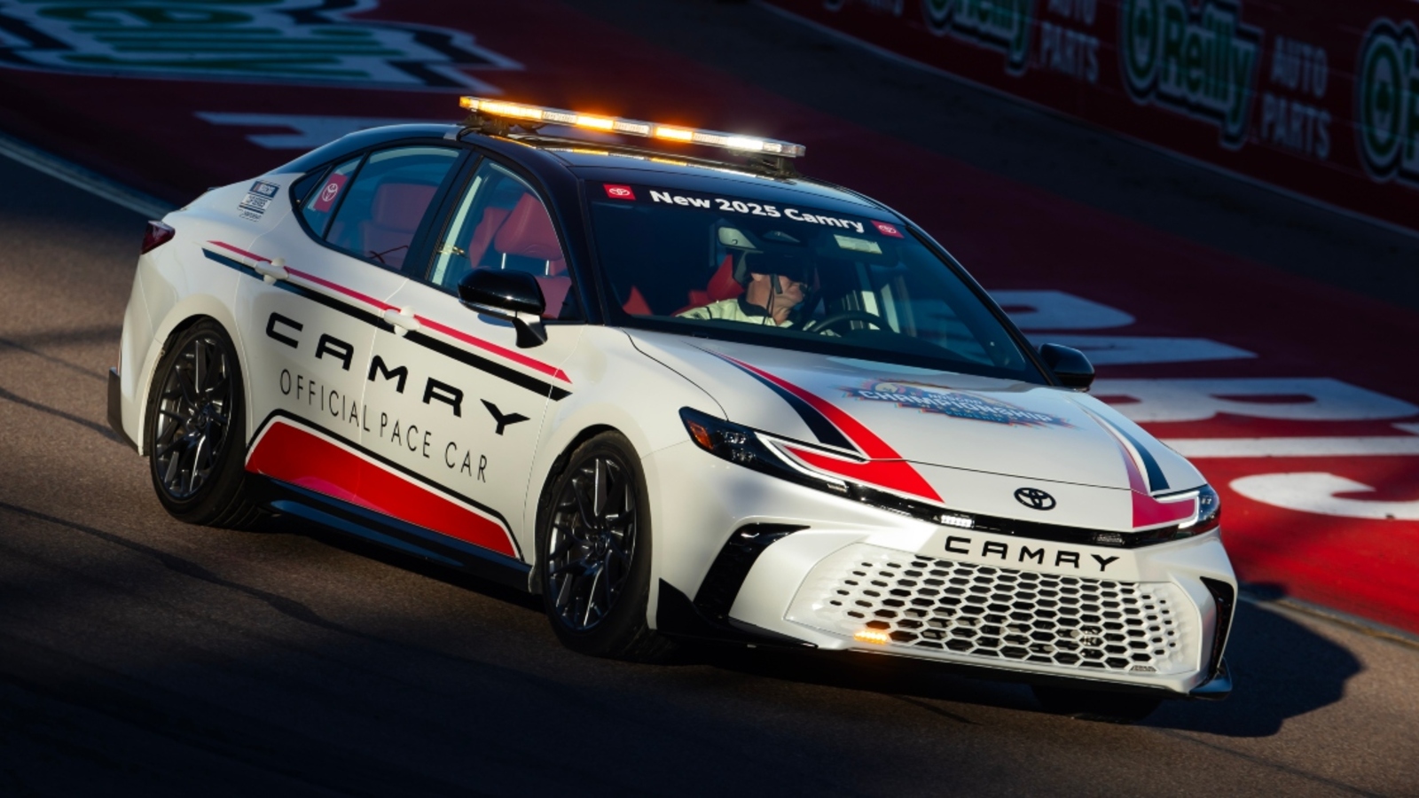 Denny Hamlin shares hilarious reaction to Phoenix pace car wreck ...