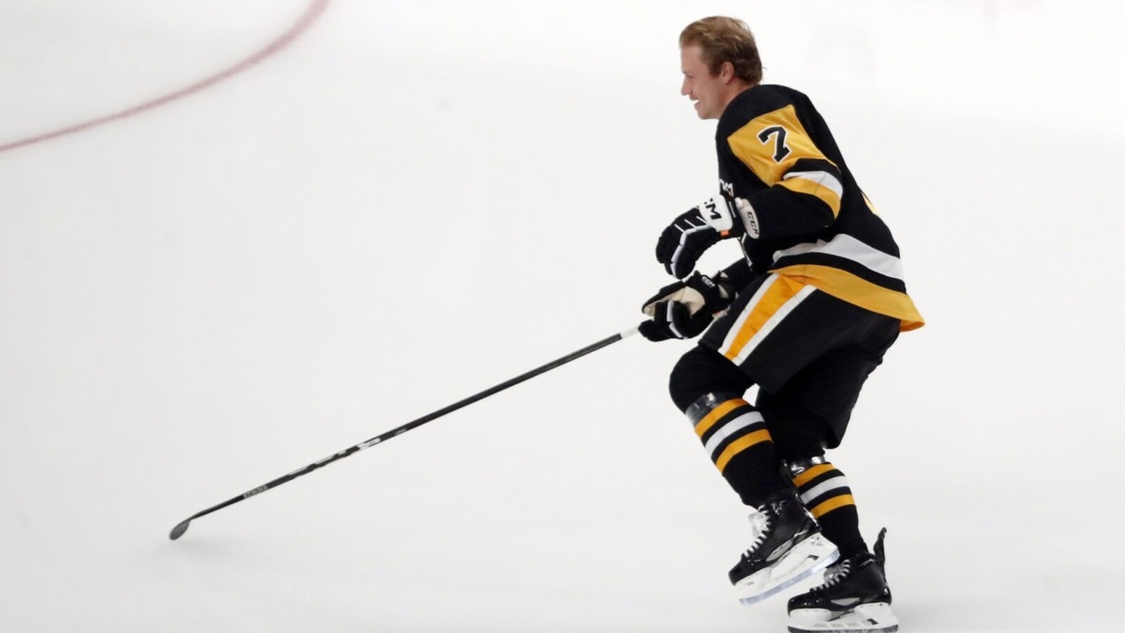 Rookie Defenseman Earning Regular Spot With Penguins | Yardbarker