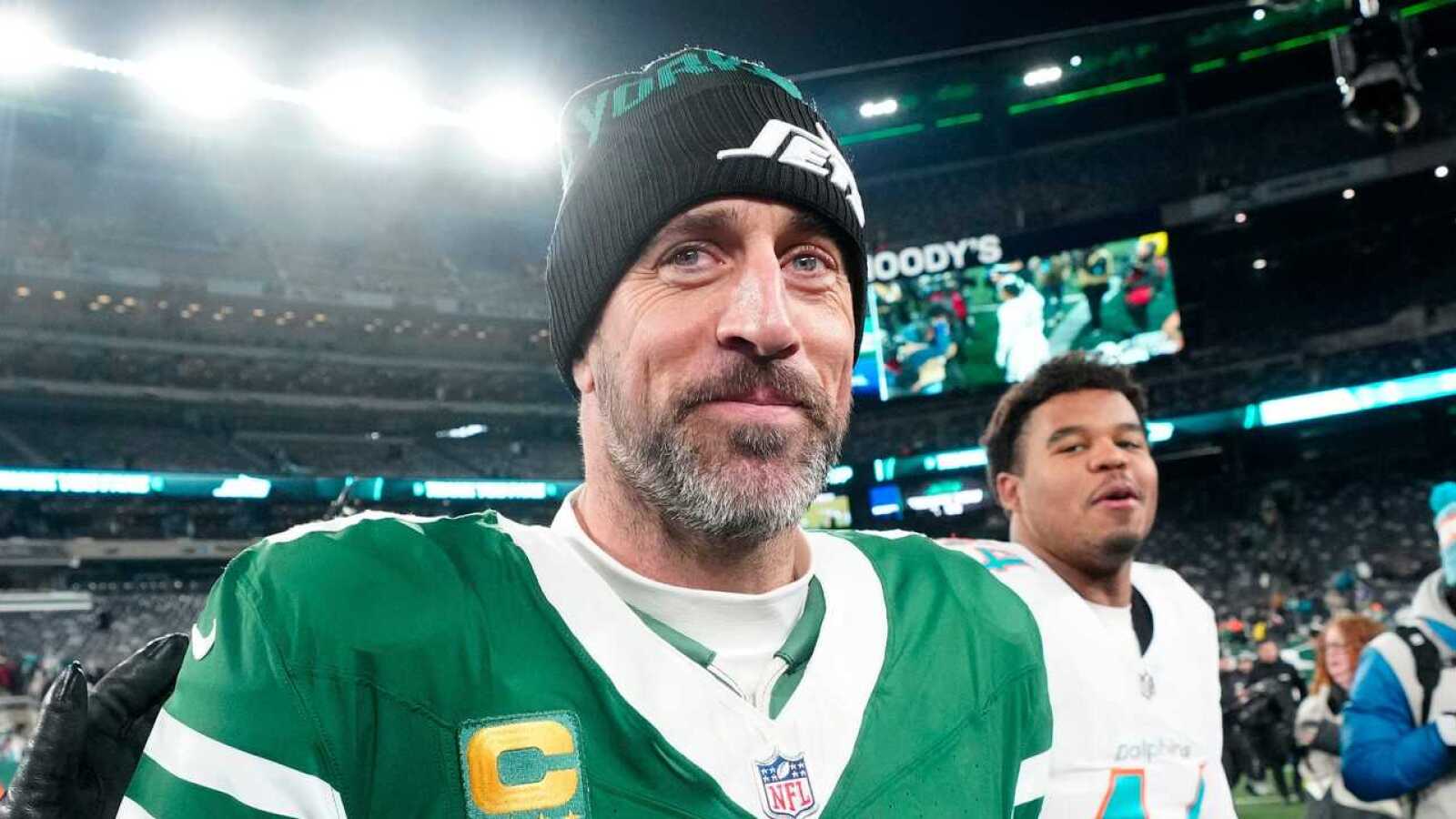 Brett Favre offers Aaron Rodgers advice amid Jets uncertainty | Yardbarker