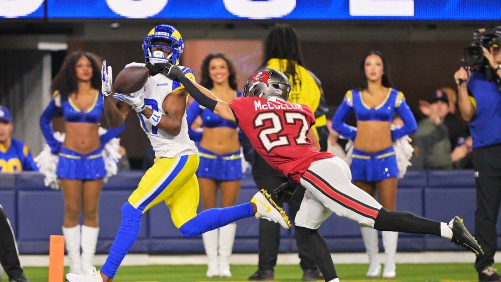 Davante Adams catches 2 TD passes as Rams blow out Buccaneers | Yardbarker