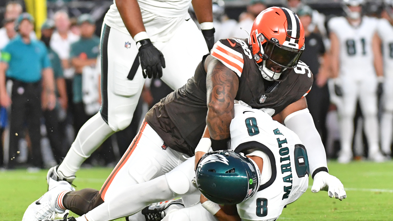 Browns Signing DT Maurice Hurst To PS Among Other Moves | Yardbarker