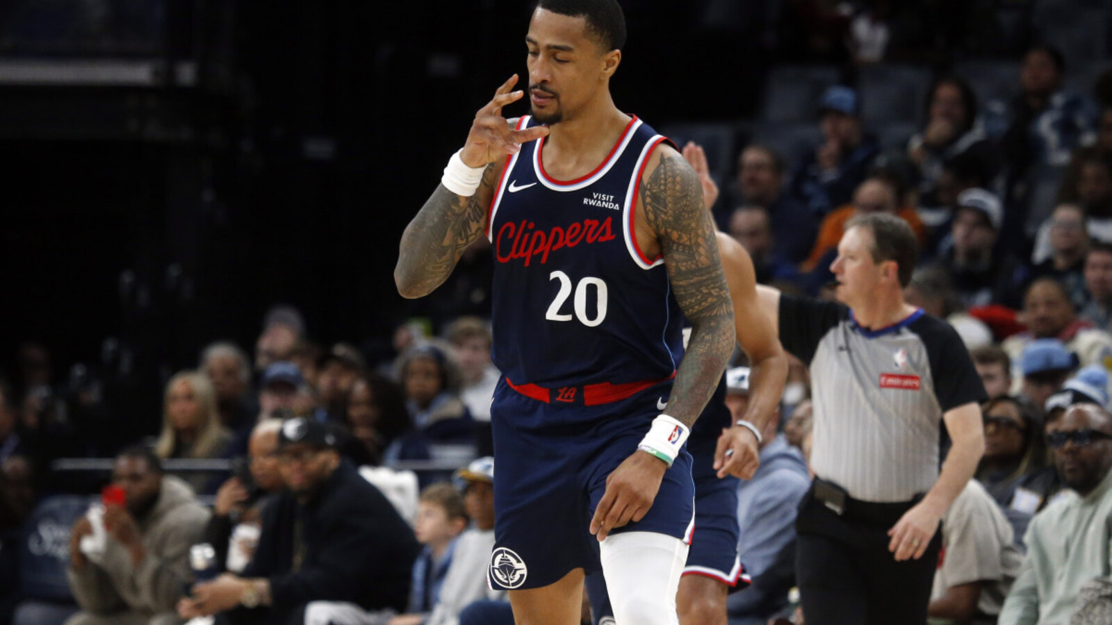 Clippers Predicted to Acquire $175 Million Star Big Man From Mavericks ...