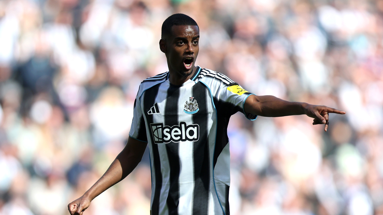 Paul Joyce reports Liverpool finally strike record deal for Isak ...