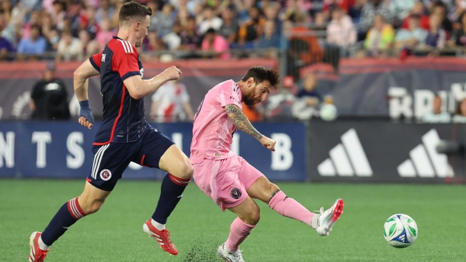 Lionel Messi (2 goals) sets mark as Inter Miami edge Revolution ...