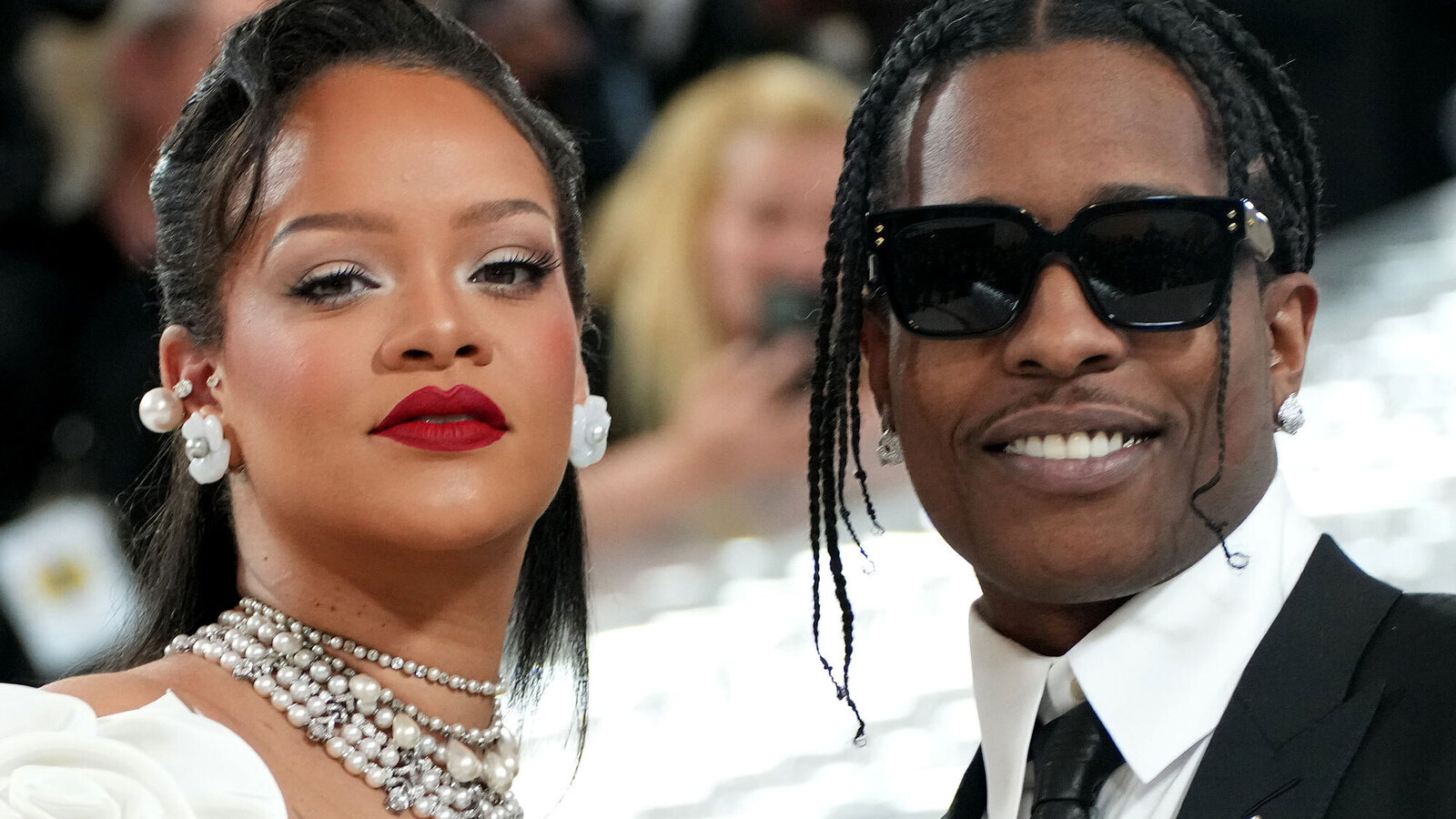 20 iconic celebrity couples who exude fame & power | Yardbarker
