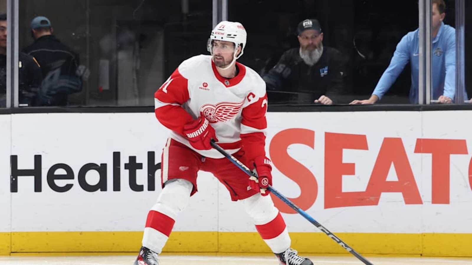Red Wings Captain Bashes Front Office for Failed Season | Yardbarker