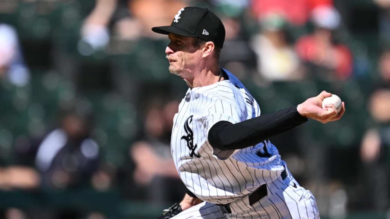 New York Yankees Sign Intriguing Lefty Reliever to Help Banged up ...