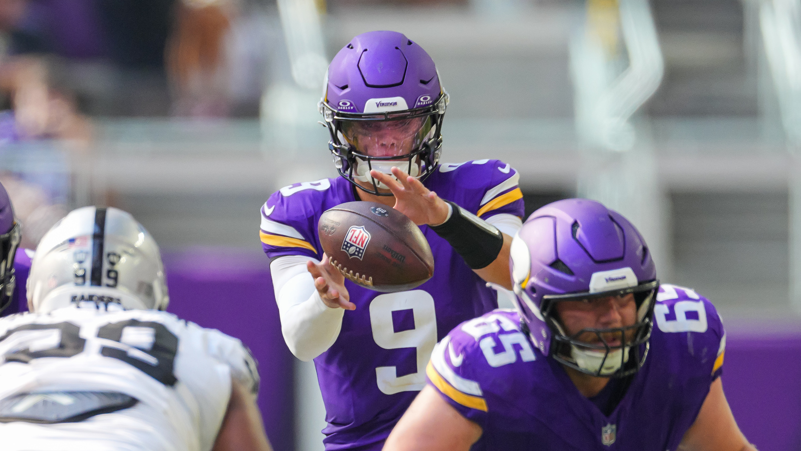 Vikings Rejected Multiple Trade Calls For QB J.J. McCarthy, Not Pursuing Aaron Rodgers | Yardbarker