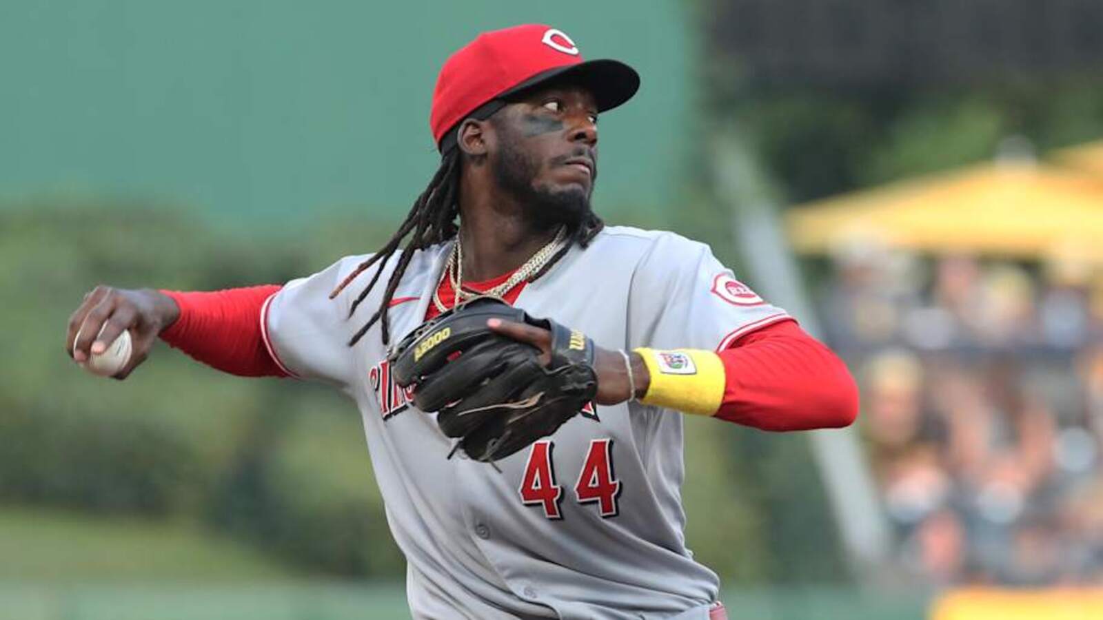 Relive Elly De La Cruz's Game-Ending Double Play on Reds and Pirates TV ...